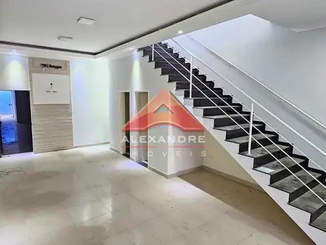 Casa / Sobrado Comercial para Locação em São José dos Campos/SP Vila Industrial