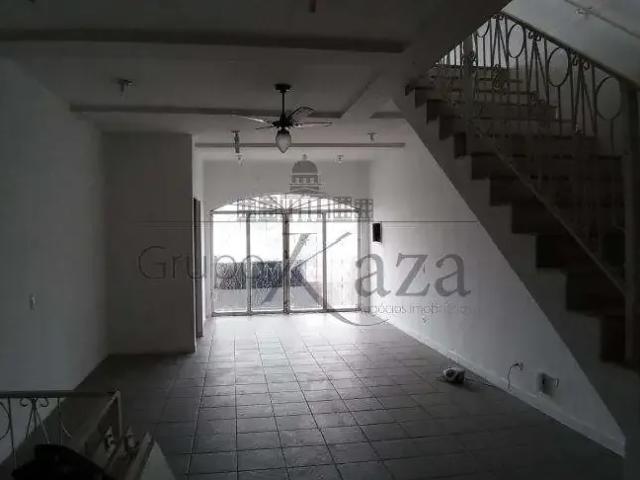 Casa / Sobrado Comercial para Locação em São José dos Campos/SP Centro 3 Quartos