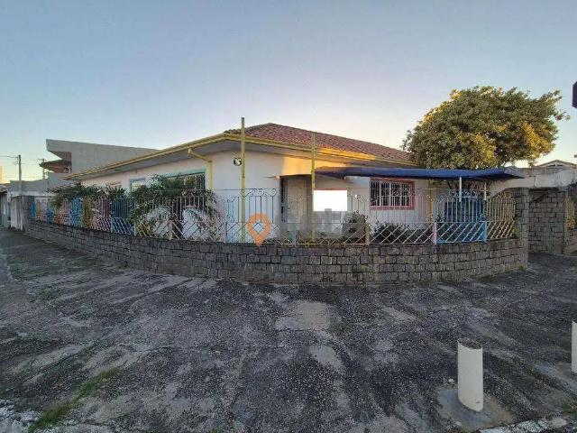 Casa / Sobrado Comercial para Locação em São José dos Campos/SP Jardim das Indústrias 3 Quartos