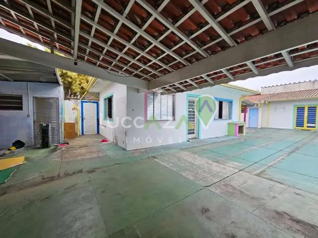 Casa / Sobrado Comercial para Locação em São José dos Campos/SP Jardim das Indústrias