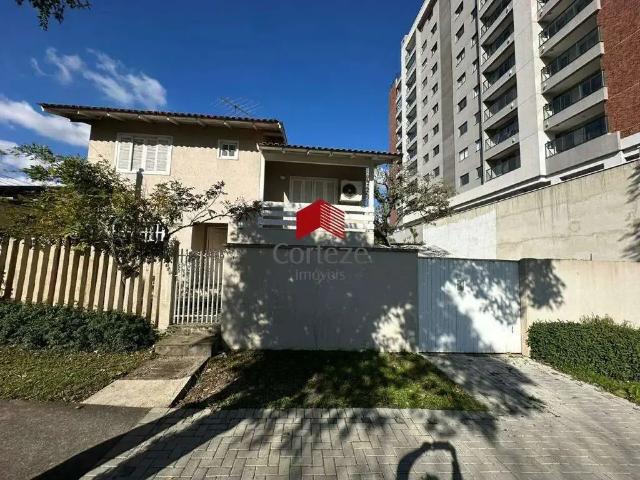 Casa / Sobrado Comercial para Locação em São José dos Pinhais/PR Centro 3 Quartos