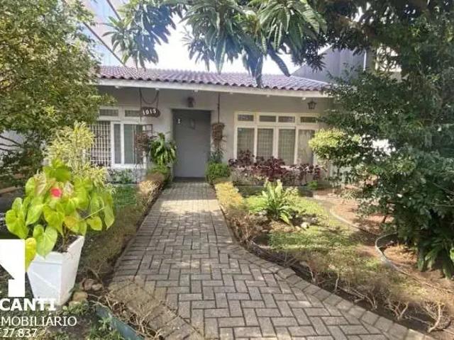 Casa / Sobrado Comercial para Locação em São José dos Pinhais/PR São Pedro