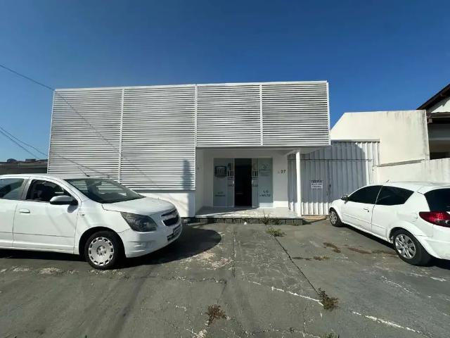 Casa / Sobrado Comercial para Locação em São José/SC Barreiros