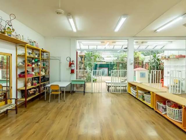 Casa / Sobrado Comercial para Locação em São Paulo/SP Água Branca 4 Quartos