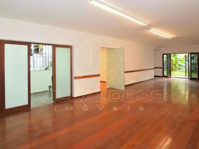 Casa / Sobrado Comercial para Locação em São Paulo/SP Alto de Pinheiros 15 Quartos
