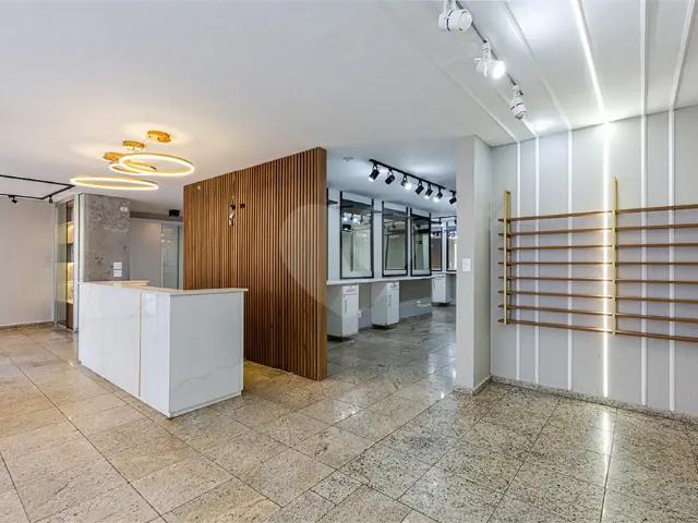Casa / Sobrado Comercial para Locação em São Paulo/SP Alto de Pinheiros
