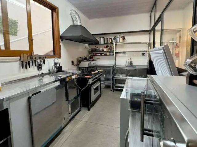 Casa / Sobrado Comercial para Locação em São Paulo/SP Barra Funda 2 Quartos