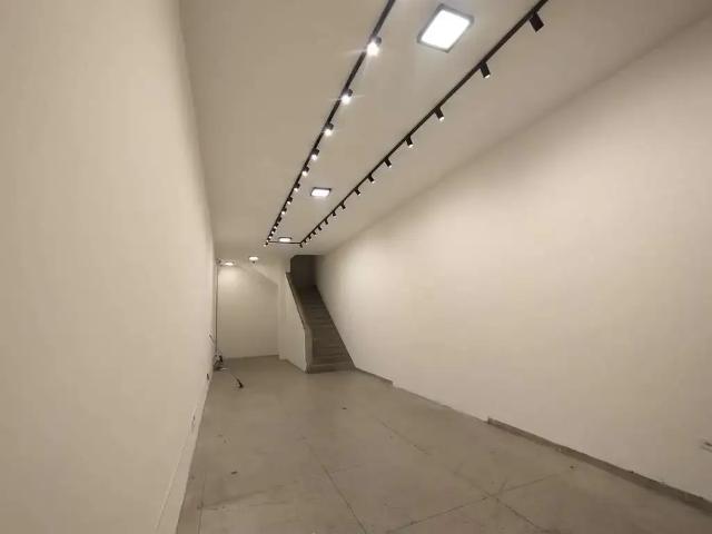 Casa / Sobrado Comercial para Locação em São Paulo/SP Brás 205 Quartos