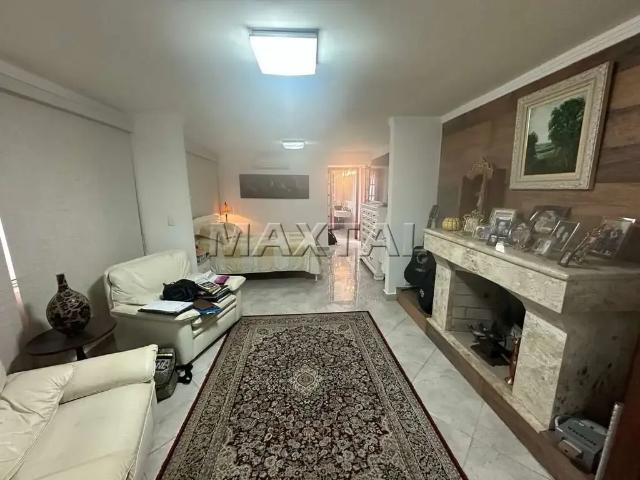 Casa / Sobrado Comercial para Locação em São Paulo/SP Carandiru 3 Quartos