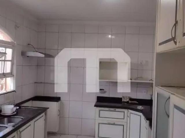 Casa / Sobrado Comercial para Locação em São Paulo/SP Guaianases 3 Quartos