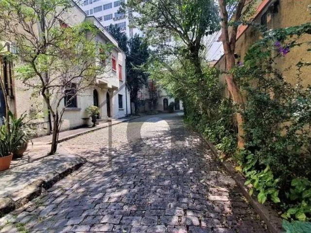 Casa / Sobrado Comercial para Locação em São Paulo/SP Higienópolis