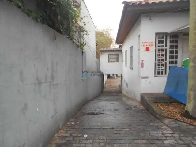 Casa / Sobrado Comercial para Locação em São Paulo/SP Jabaquara 1 Quartos