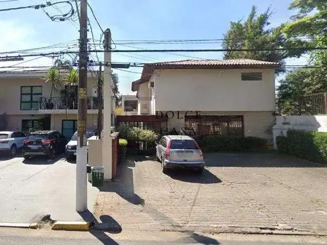 Casa / Sobrado Comercial para Locação em São Paulo/SP Jardim América 14 Quartos