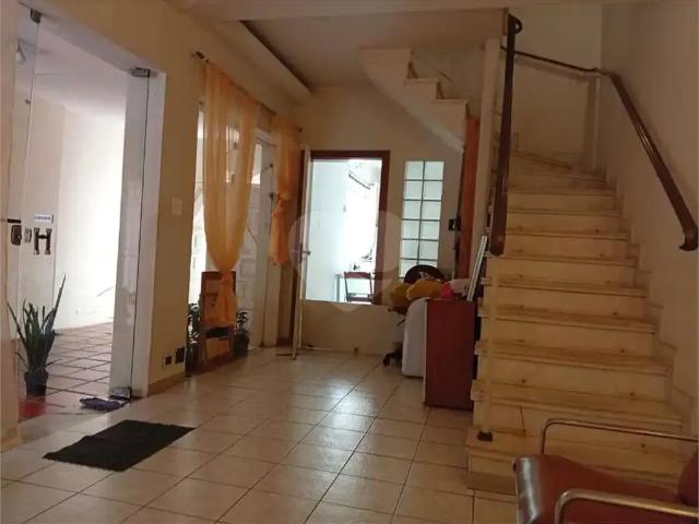 Casa / Sobrado Comercial para Locação em São Paulo/SP Jardim América 3 Quartos