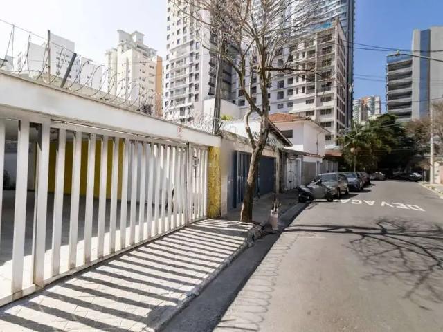 Casa / Sobrado Comercial para Locação em São Paulo/SP Jardim das Acacias