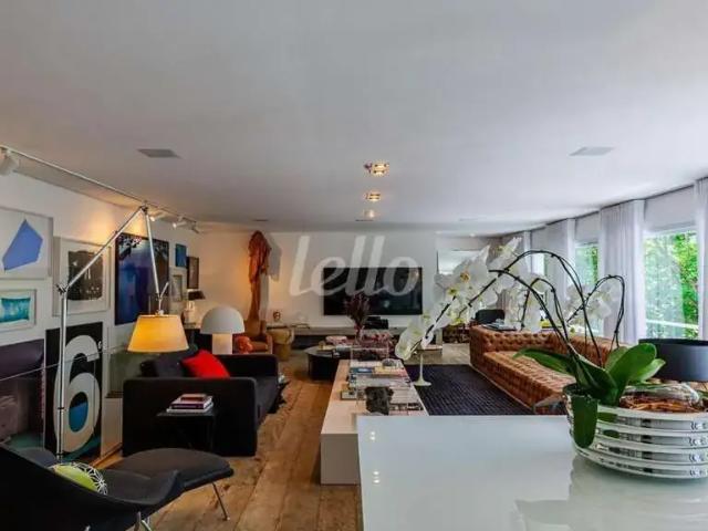 Casa / Sobrado Comercial para Locação em São Paulo/SP Jardim das Bandeiras 3 Quartos