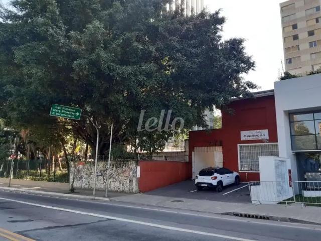 Casa / Sobrado Comercial para Locação em São Paulo/SP Pinheiros