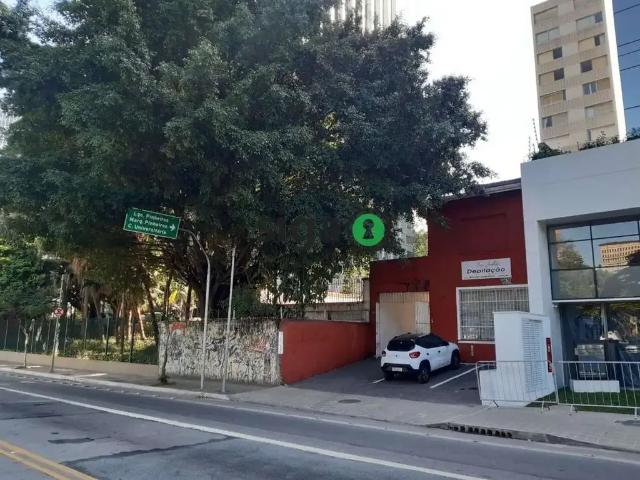 Casa / Sobrado Comercial para Locação em São Paulo/SP Pinheiros