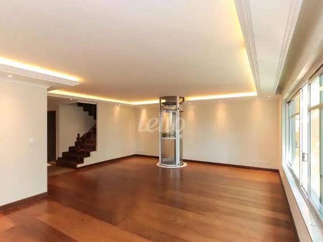 Casa / Sobrado Comercial para Locação em São Paulo/SP Sumaré 3 Quartos