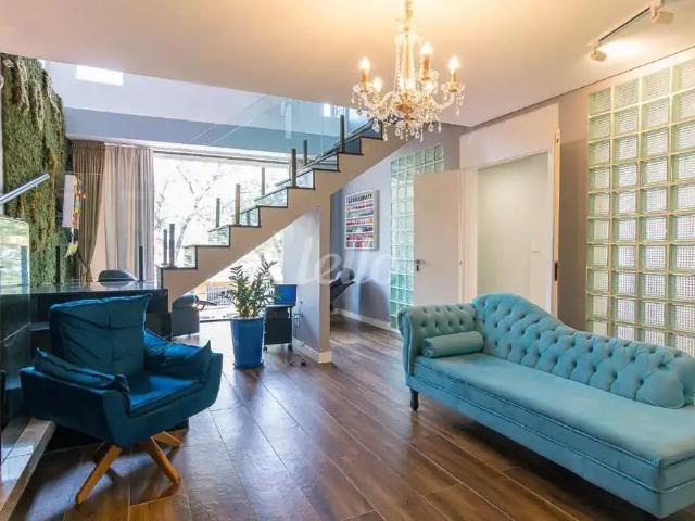 Casa / Sobrado Comercial para Locação em São Paulo/SP Sumaré 3 Quartos