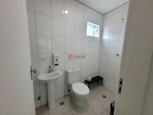 Casa / Sobrado Comercial para Locação em São Paulo/SP Vila Carrão 4 Quartos