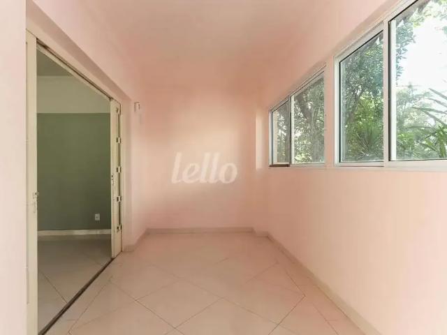 Casa / Sobrado Comercial para Locação em São Paulo/SP Vila Anastácio 3 Quartos