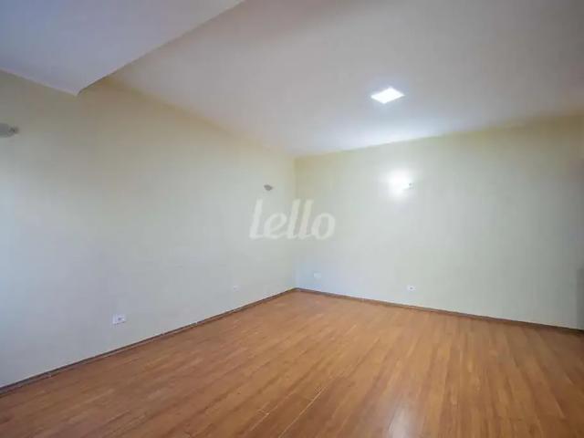 Casa / Sobrado Comercial para Locação em São Paulo/SP Vila Liviero 2 Quartos