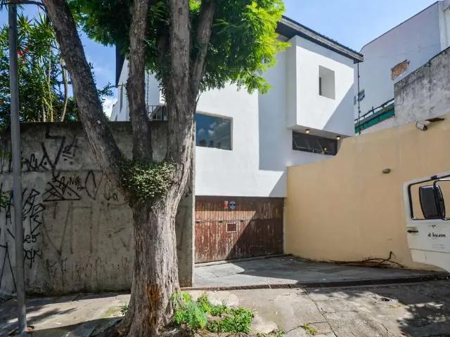 Casa / Sobrado Comercial para Locação em São Paulo/SP Vila Madalena