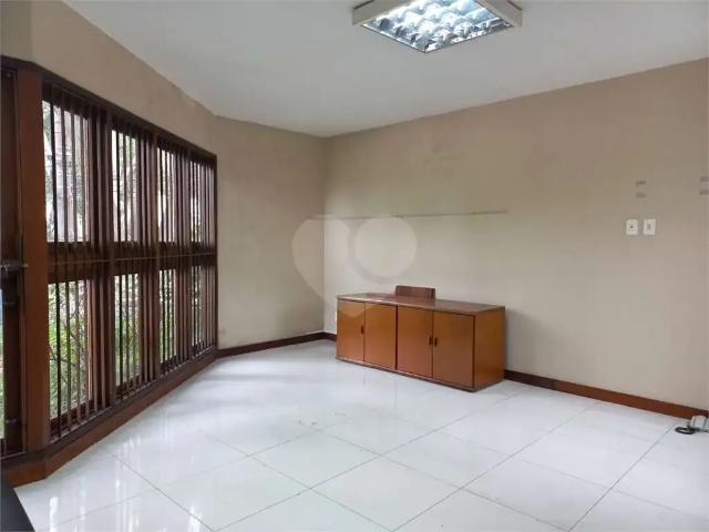 Casa / Sobrado Comercial para Locação em São Paulo/SP Vila São Francisco 3 Quartos