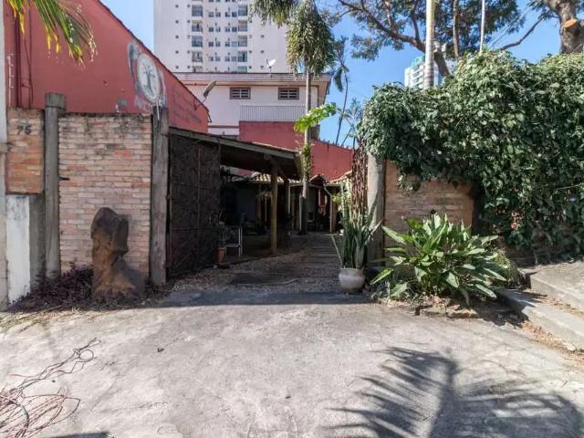 Casa / Sobrado Comercial para Locação em São Paulo/SP Vila Regente Feijó