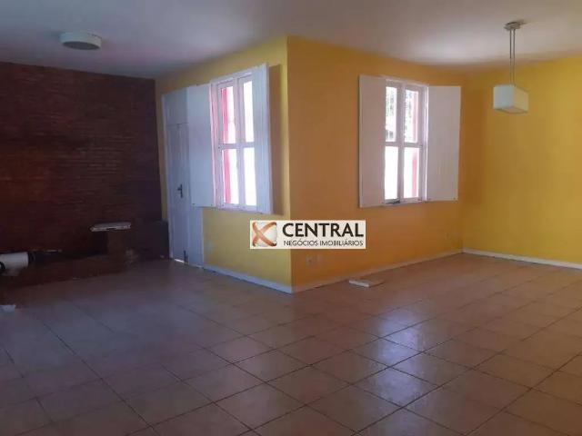 Casa / Sobrado Comercial para Locação em Salvador/BA Caminho das Árvores