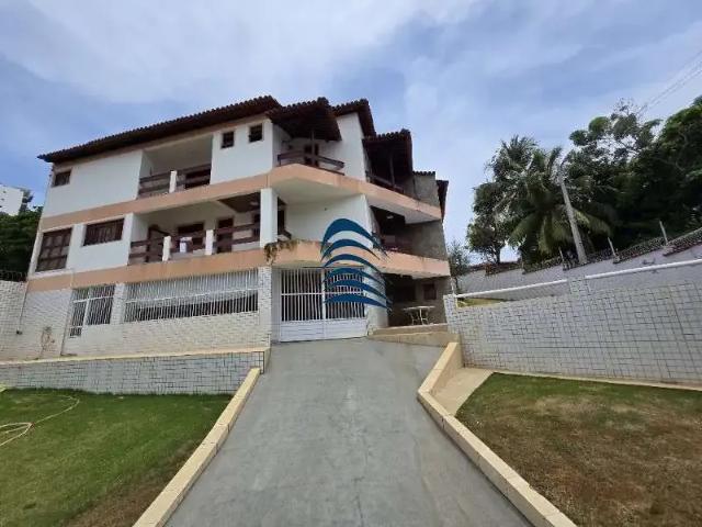 Casa / Sobrado Comercial para Locação em Salvador/BA Caminho das Árvores 7 Quartos