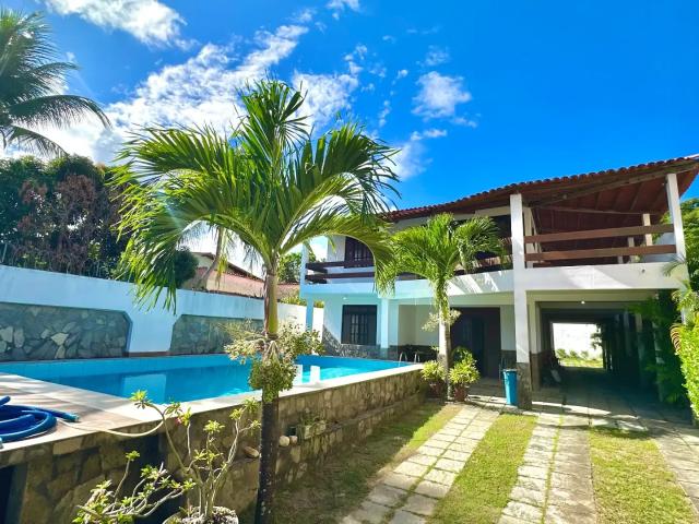 Casa / Sobrado Comercial para Locação em Salvador/BA Itapuã