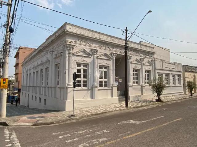 Casa / Sobrado Comercial para Locação em Santa Maria/RS Centro 14 Quartos