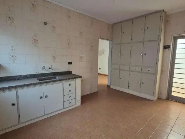 Casa / Sobrado Comercial para Locação em Santa Bárbara D'Oeste/SP Centro 3 Quartos