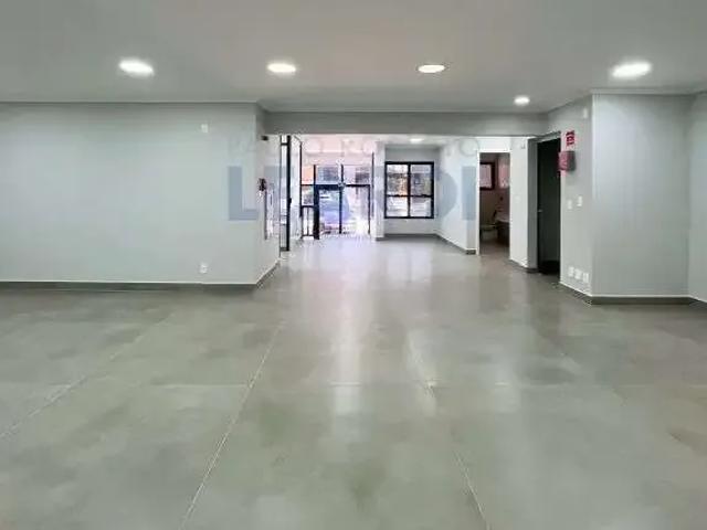 Casa / Sobrado Comercial para Locação em Santana de Parnaíba/SP Alphaville