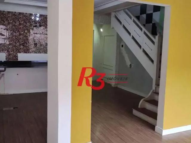 Casa / Sobrado Comercial para Locação em Santos/SP Boqueirão 3 Quartos