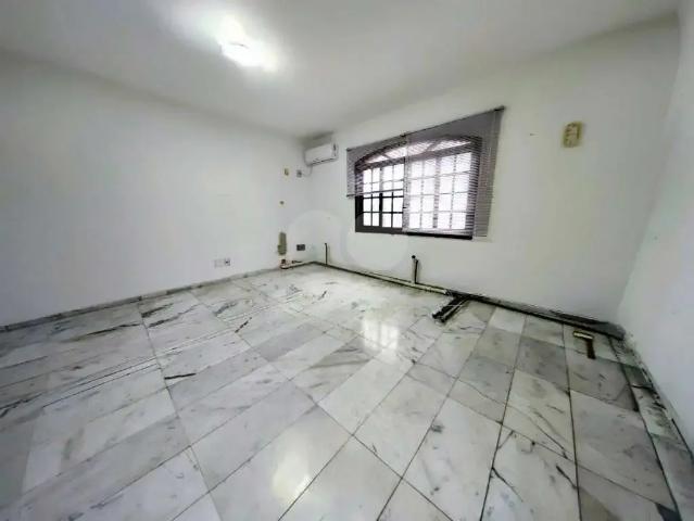 Casa / Sobrado Comercial para Locação em Santos/SP Gonzaga 7 Quartos