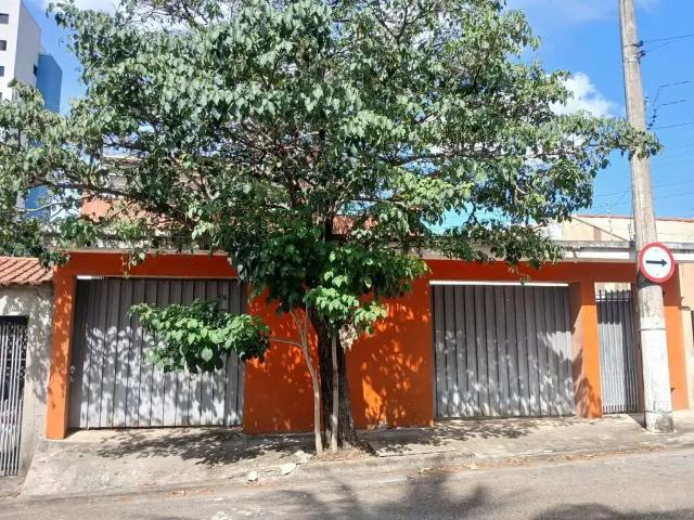 Casa / Sobrado Comercial para Locação em Sorocaba/SP Jardim Faculdade 4 Quartos