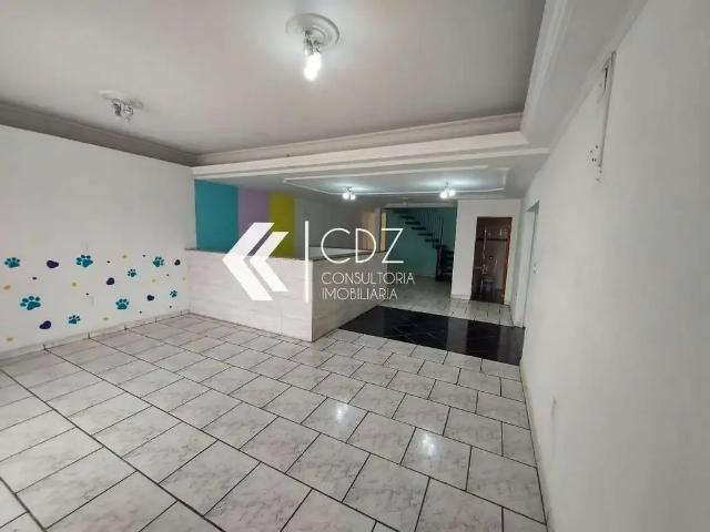 Casa / Sobrado Comercial para Locação em Sorocaba/SP Parque das Laranjeiras 3 Quartos