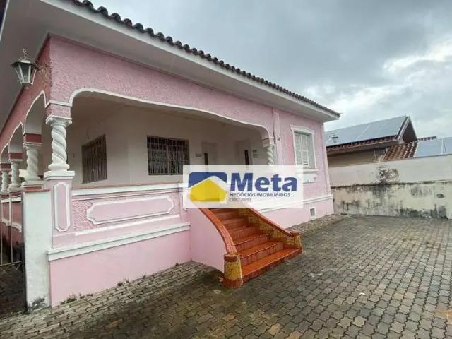 Casa / Sobrado Comercial para Locação em Taubaté/SP Centro 3 Quartos