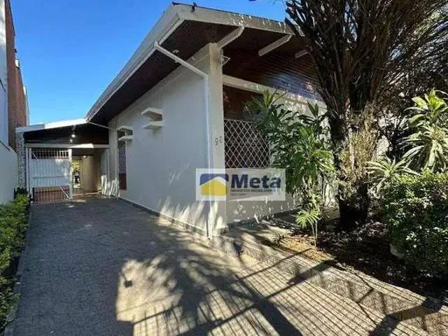 Casa / Sobrado Comercial para Locação em Taubaté/SP Jardim Santa Clara 5 Quartos
