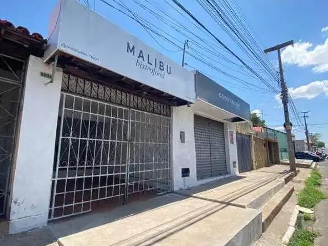 Casa / Sobrado Comercial para Locação em Teresina/PI Cristo Rei 2 Quartos