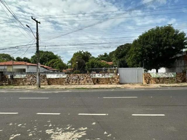 Casa / Sobrado Comercial para Locação em Teresina/PI Piçarra 4 Quartos
