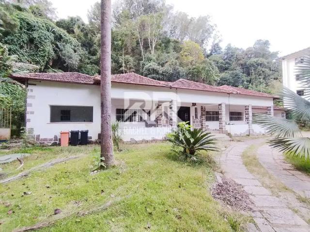 Casa / Sobrado Comercial para Locação em Teresópolis/RJ Várzea