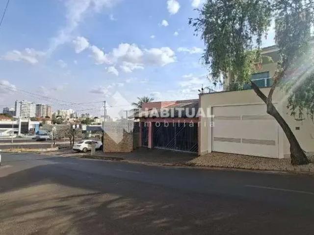 Casa / Sobrado Comercial para Locação em Uberlândia/MG Tabajaras 5 Quartos