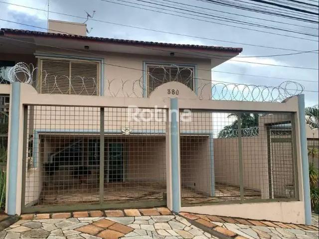 Casa / Sobrado Comercial para Locação em Uberlândia/MG Vigilato Pereira 4 Quartos