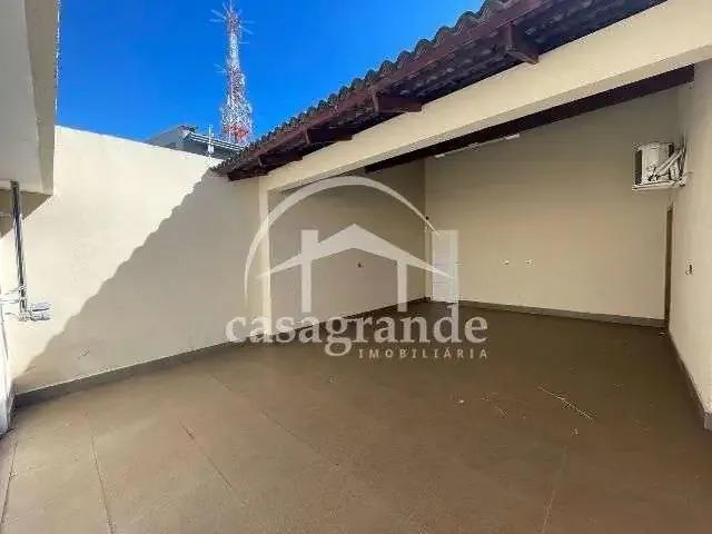 Casa / Sobrado Comercial para Locação em Uberlândia/MG Brasil 3 Quartos