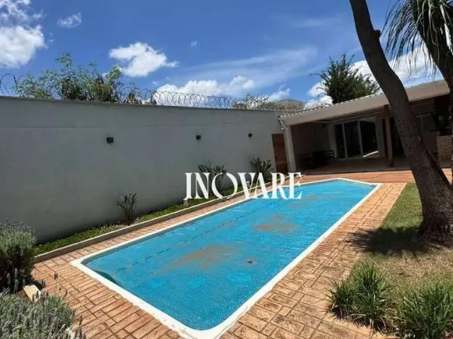 Casa / Sobrado Comercial para Locação em Uberlândia/MG Brasil