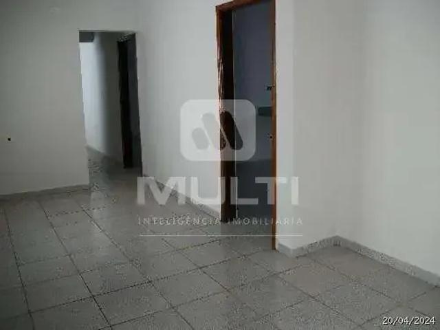 Casa / Sobrado Comercial para Locação em Uberlândia/MG Centro